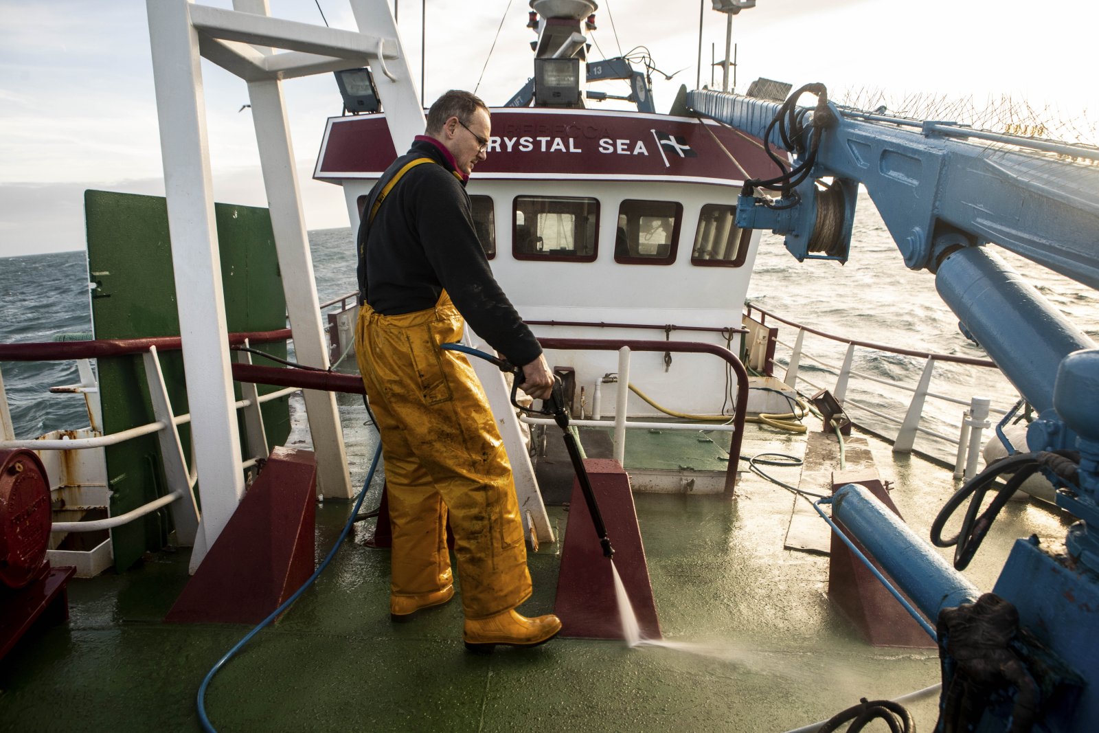 Remote Electronic Monitoring (REM) - The Fishing Porthole